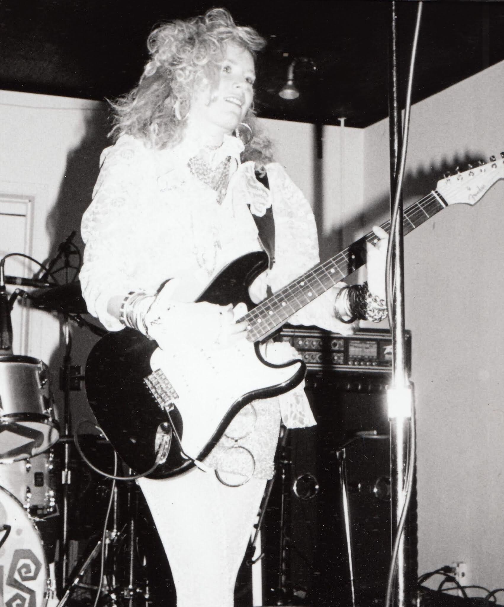 Forestdweller: Paula Pierce