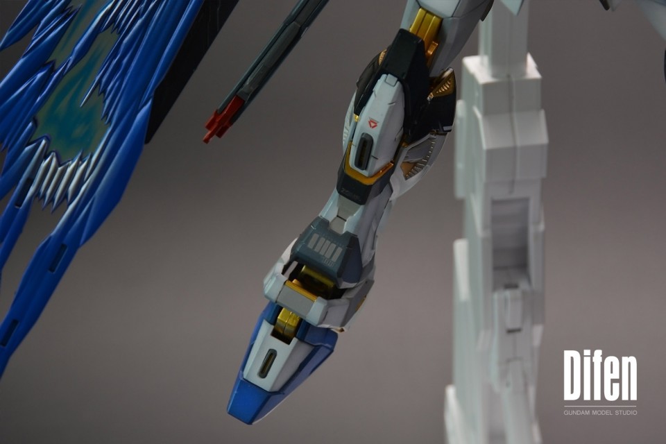 Painted Build: DM 1/100 Strike Freedom Gundam