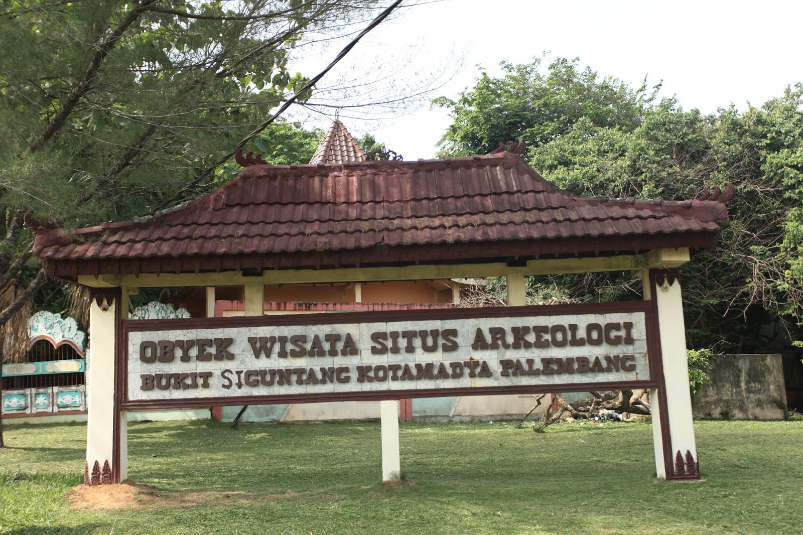Taman Purbakala Kerajaan Sriwijaya: BUKIT SIGUNTANG