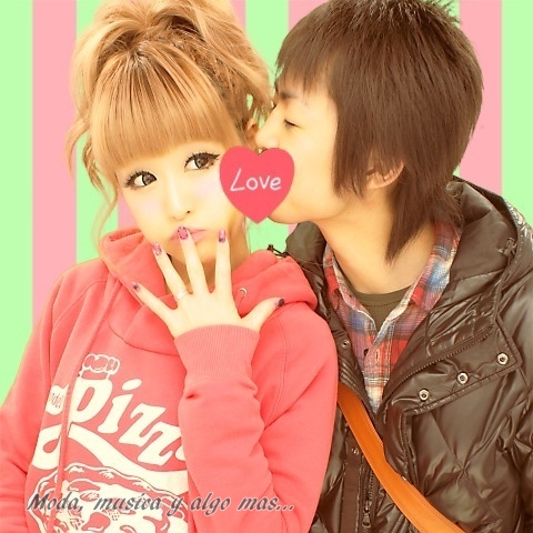 Moda, musica y algo mas...: Gyaru Couple!