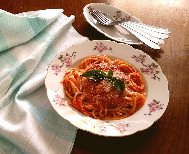 Ricette Barbare: Spaghetti pomodoro e basilico