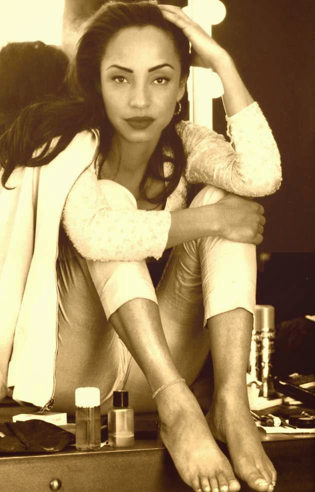 Biografia SADE aka HELEN FOLASADE ADU aka cantareata Hipnotica cu voce ... Biografia SADE aka HELEN FOLASADE ADU aka cantareata Hipnotica cu voce ...