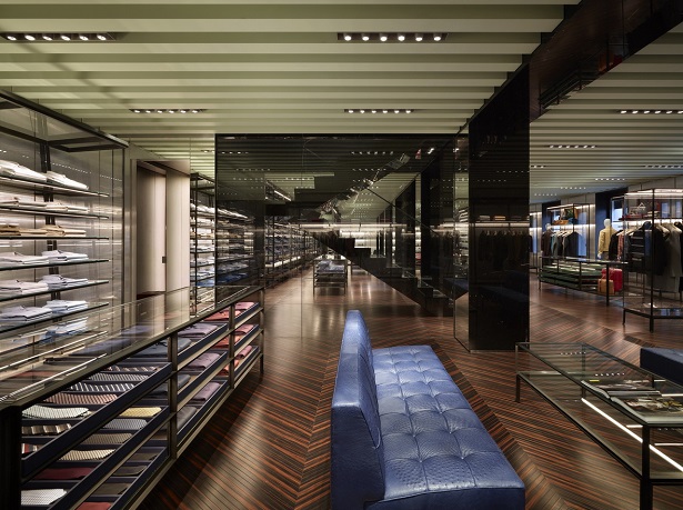 mylifestylenews: PRADA Renews Men's Store @ Via Monte Napoleone Milan