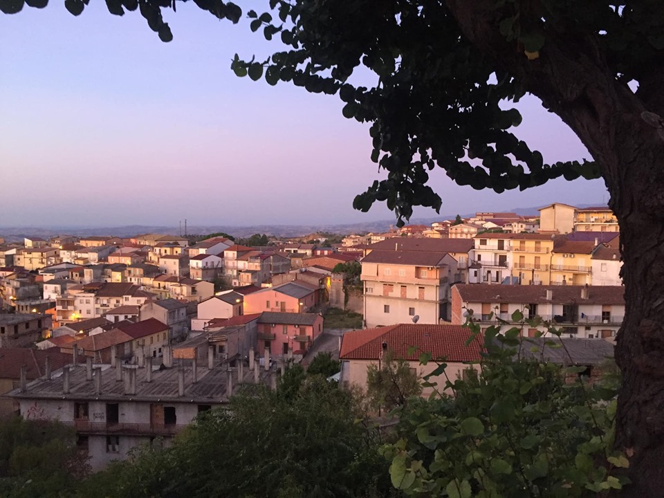 Storia di Scandale: Paesi di Calabria