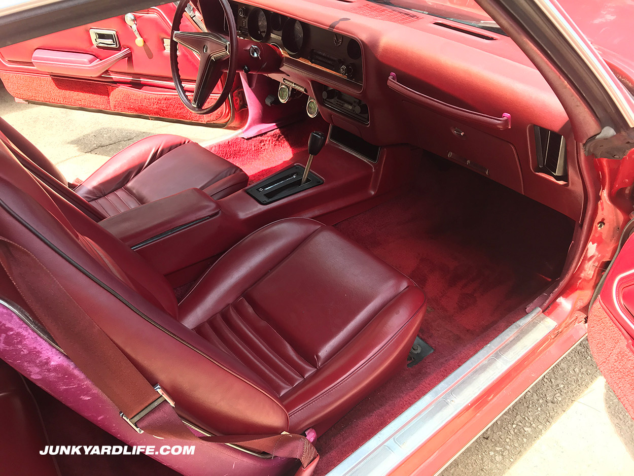 Junkyard Life: Classic Cars, Muscle Cars, Barn finds, Hot rods and part ...