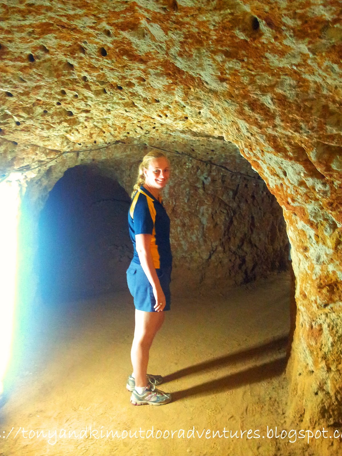 RUBYVALE & SAPPHIRE GEMFIELDS, CENTRAL QUEENSLAND. AUSTRALIA ~ Tony and ...