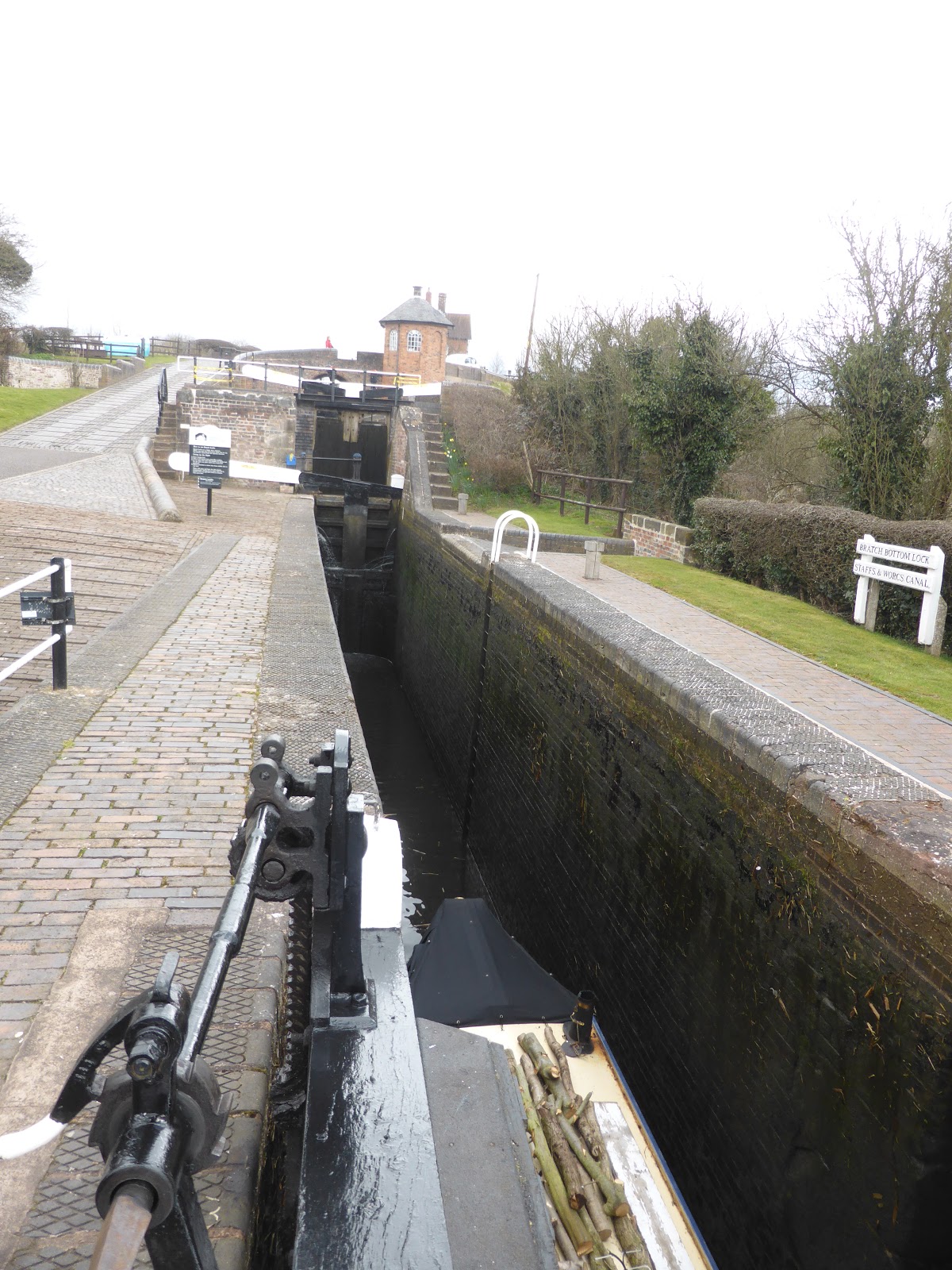 Narrowboat Chalkhill Blue - Locks: Locks: Staffordshire ...