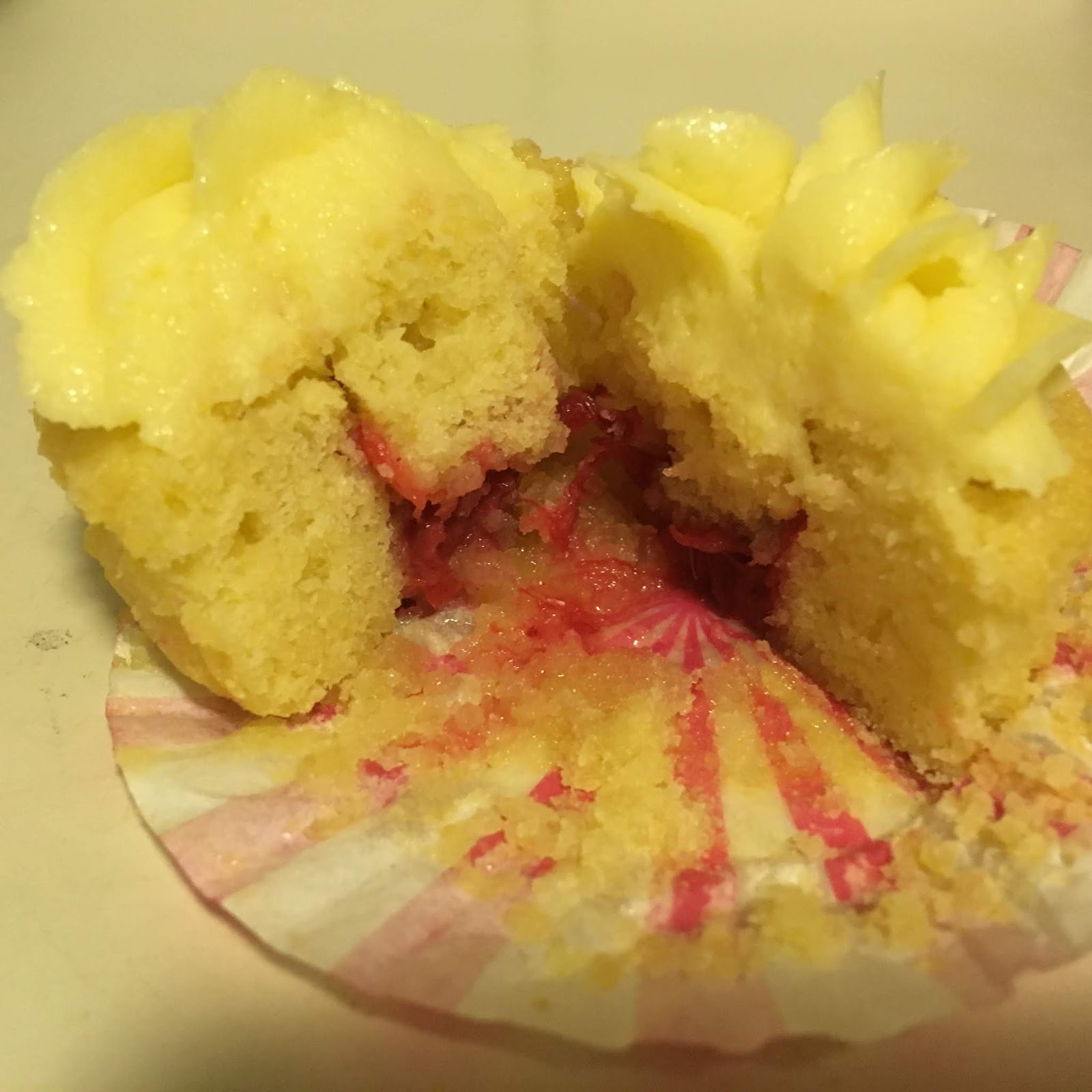 Rhubarb and custard cupcakes | Laws of the Kitchen