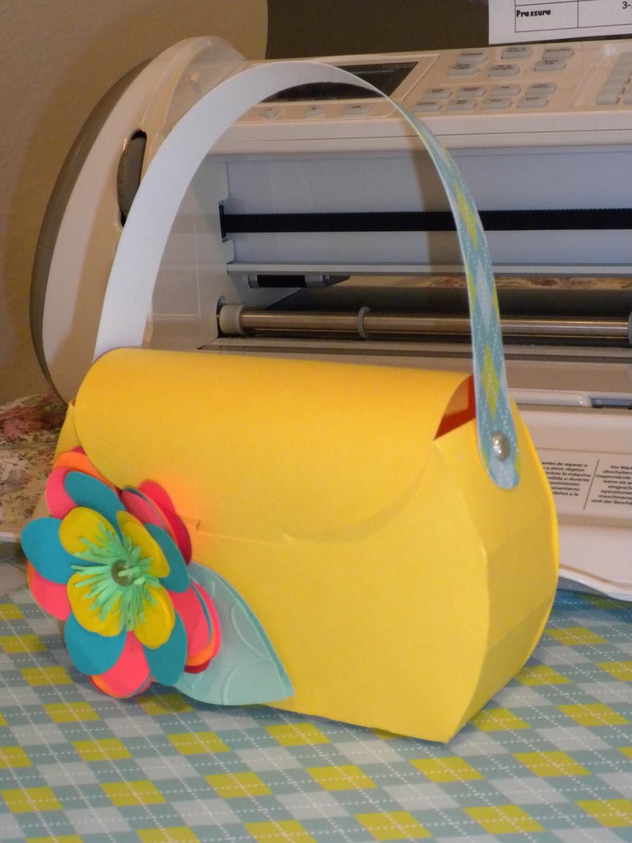 ~ Marilyn's Crafts ~: SVG Cuts - Yellow Purse