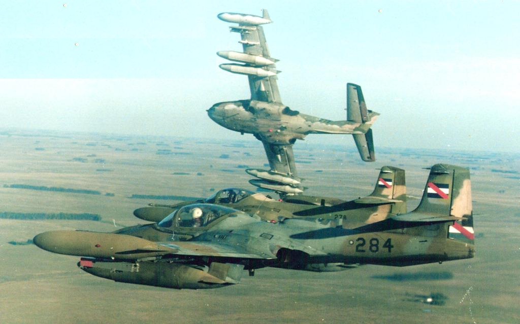 FOTOARMAS.COM: Cessna A-37B Dragonfly. (Uruguay)