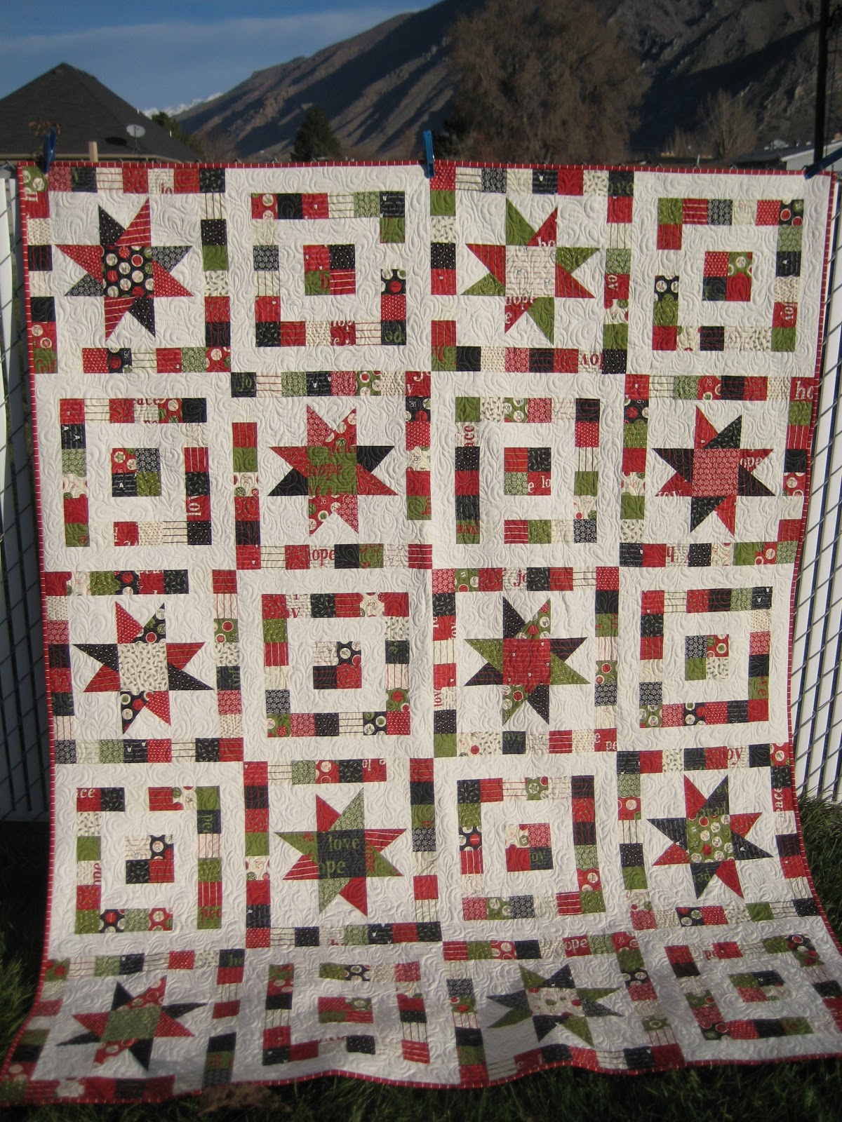 Hobble Creek Quilts: Starry-Eyed Christmas Quilt