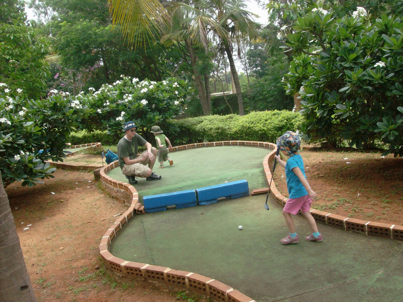 Chadwicks' Picture Place: Bangalore: Fantasy Mini Golf