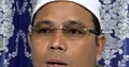 MAJELIS ULAMA DAN WALI: USTADZ AHMAD RIFA'I, S.Pd.I