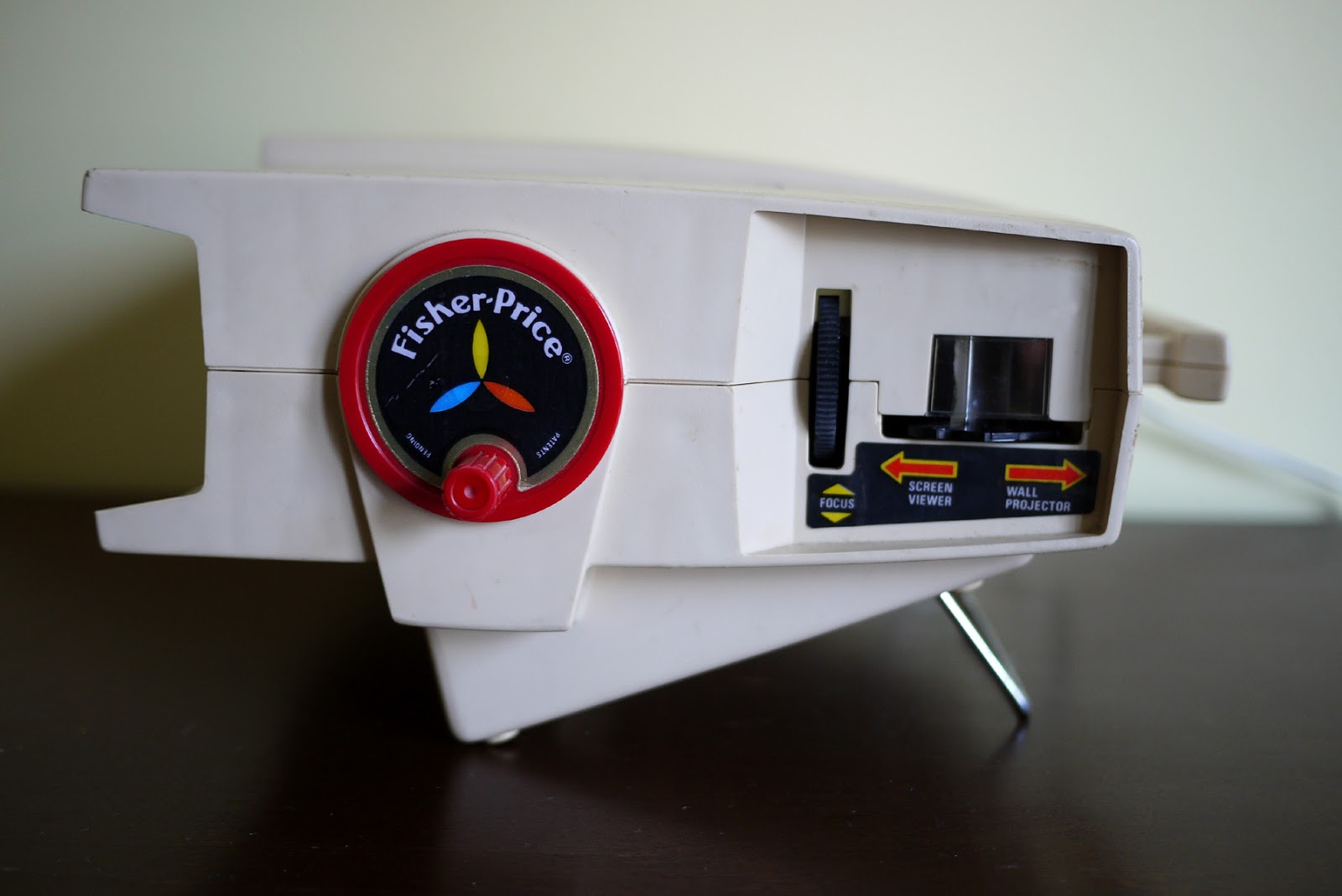 Vault 1541: [YouTube] Fisher-Price Movie Viewer & Theater