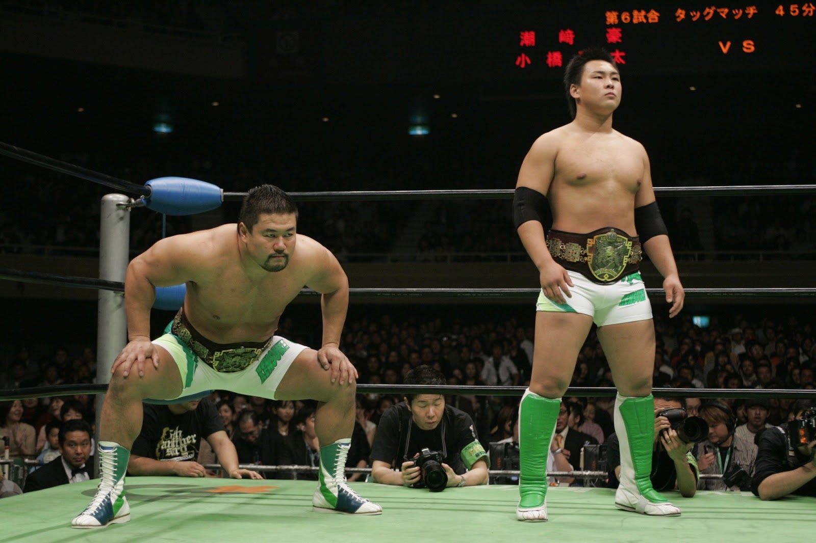 (NOAH) "The two sons who have inherited the souls of Kensuke Sasaki and ...