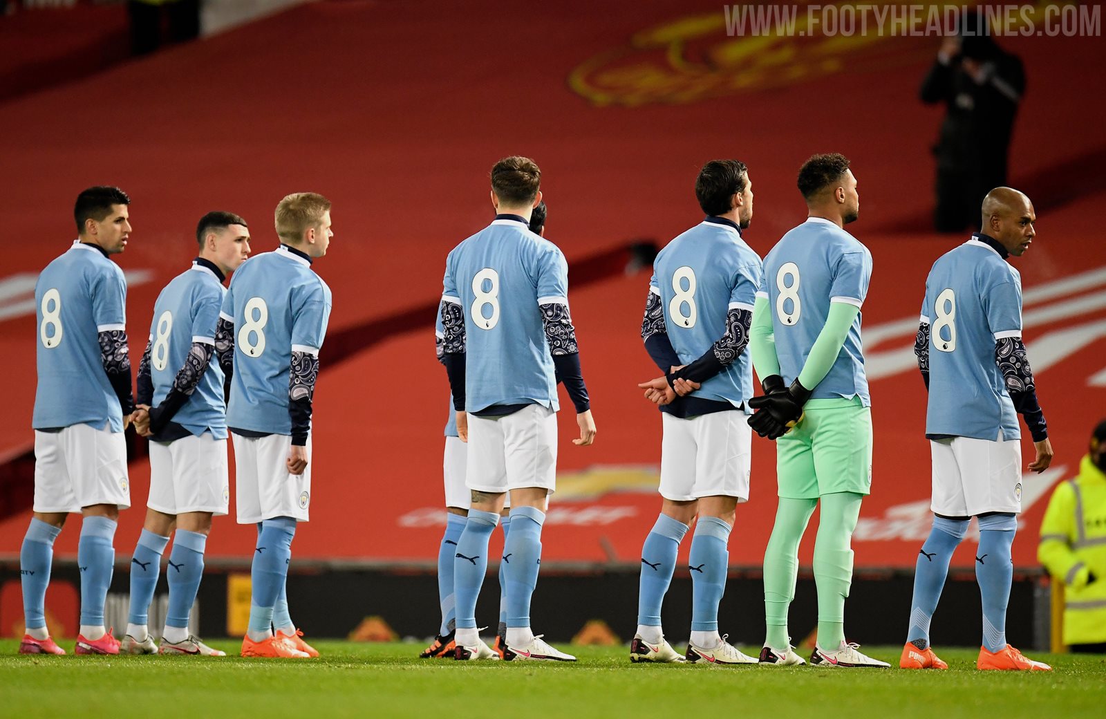 Tribute To The Late Colin Bell | Manchester City Wears #8 Retro Kits ...