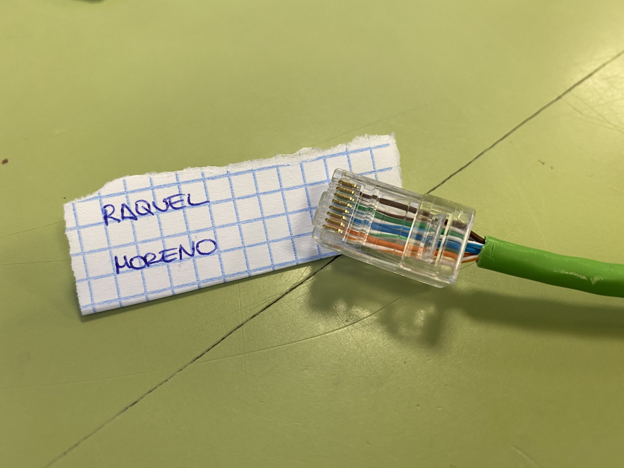 COMO CRIMPAR UN CONECTOR RJ45 EN CABLE PAR TRENZADO