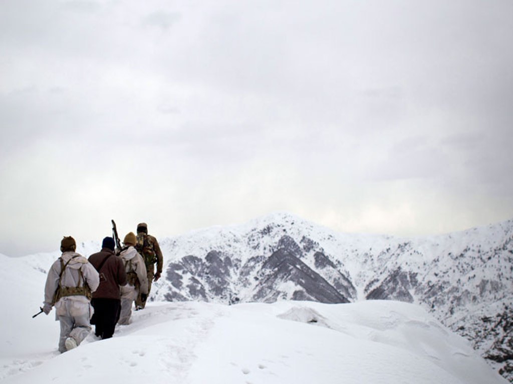 Pak Soldier Standing Tall on Highest and Coldest Battlefield | Pakistan ...