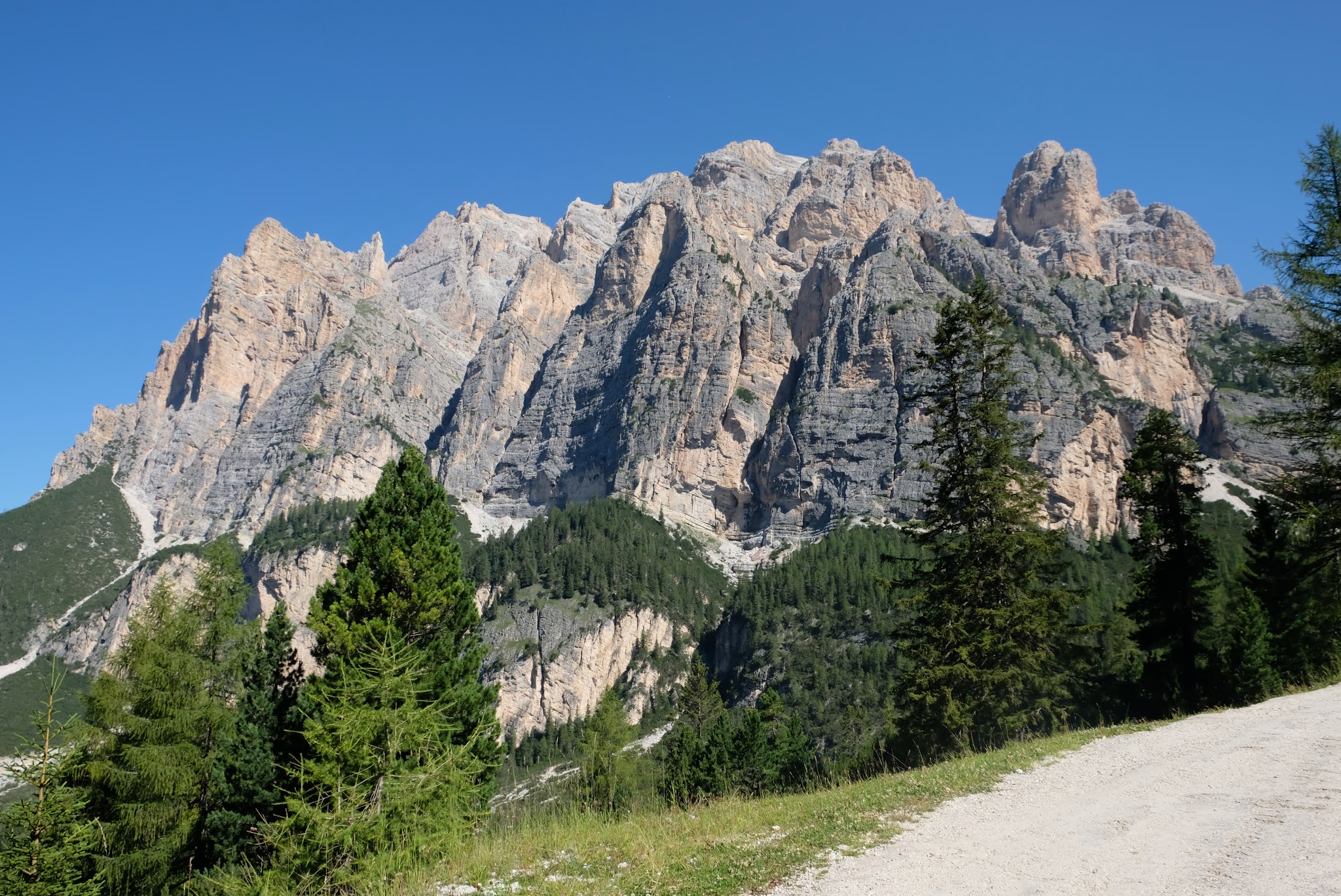 Rifugio Scotoni e lago Lagazuoi: escursione da Capanna degli alpini