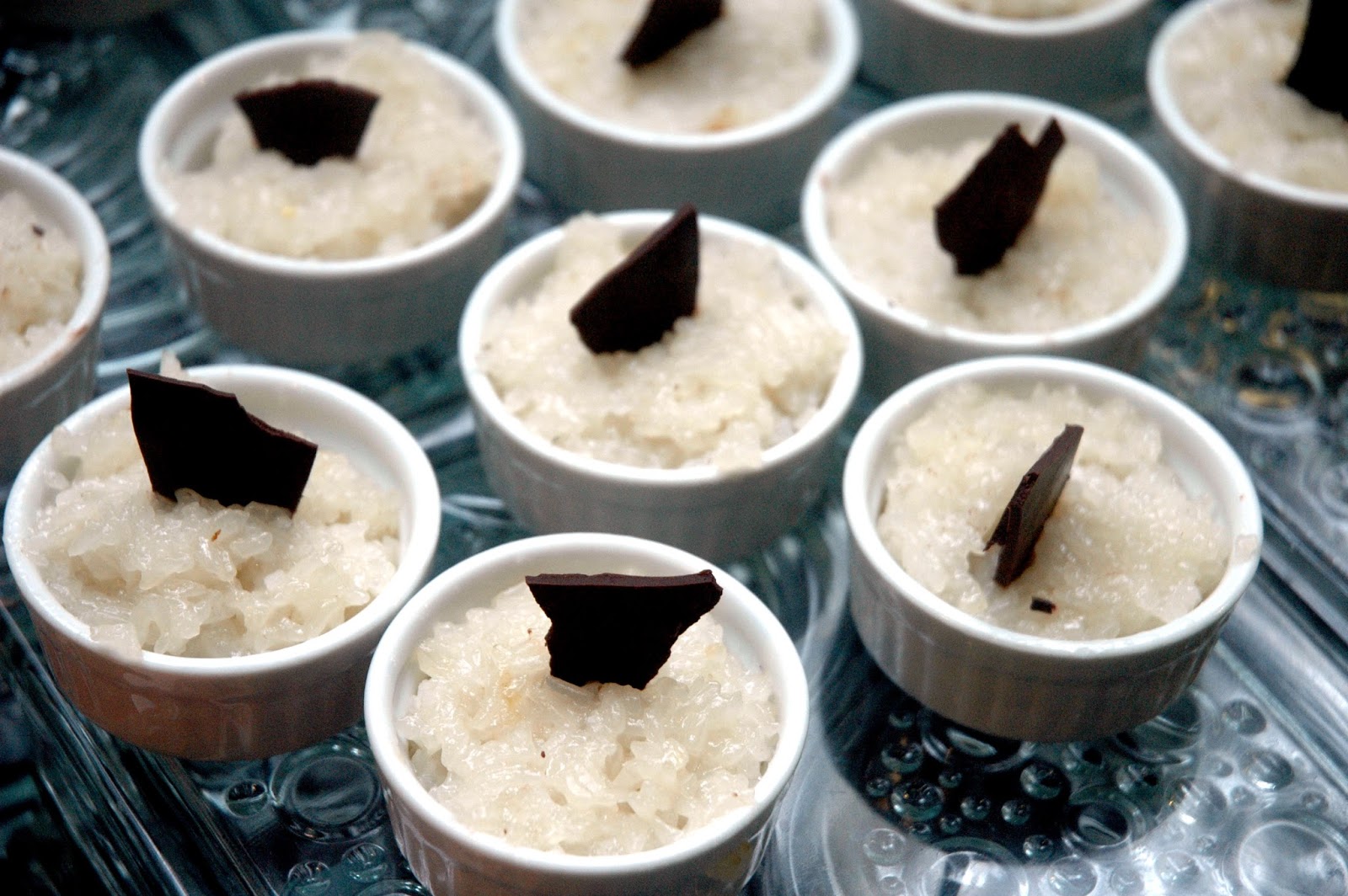 DUDE FOR FOOD: Time for Mami at Hotel Rembrandt's Merienda Buffet