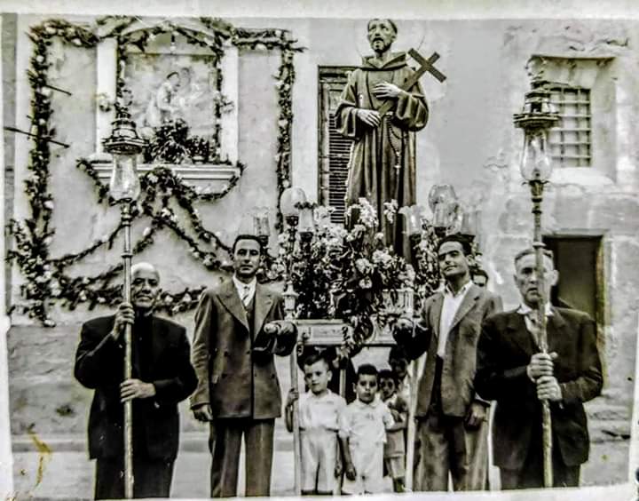 AMIGOS DE LA HISTORIA CAUDETANA: Mosáico Antiquísimo de San Antonio.