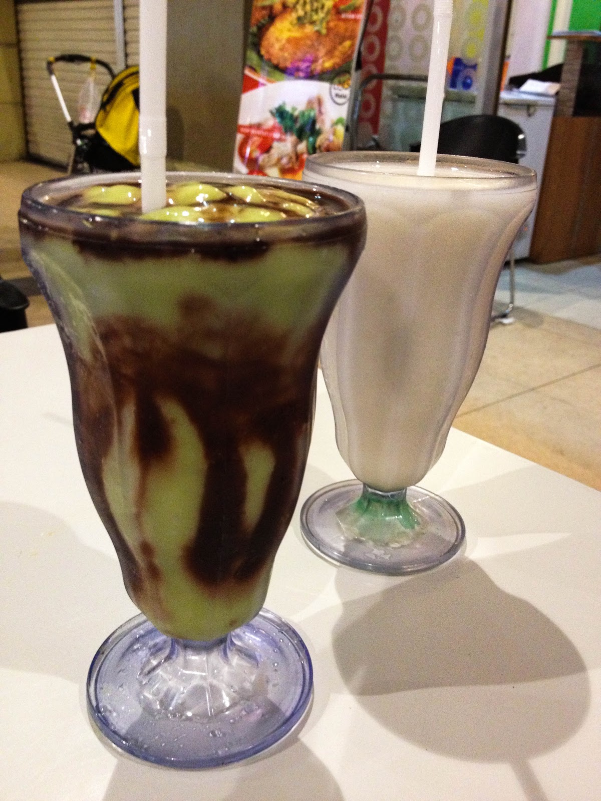 Aloha From Singapore!: 1 Hour younger in Batam!