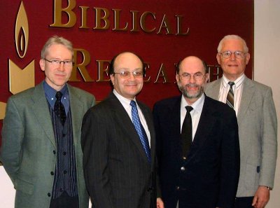 Conversations between Adventists and Catholics. Ángel Manuel Rodríguez ...