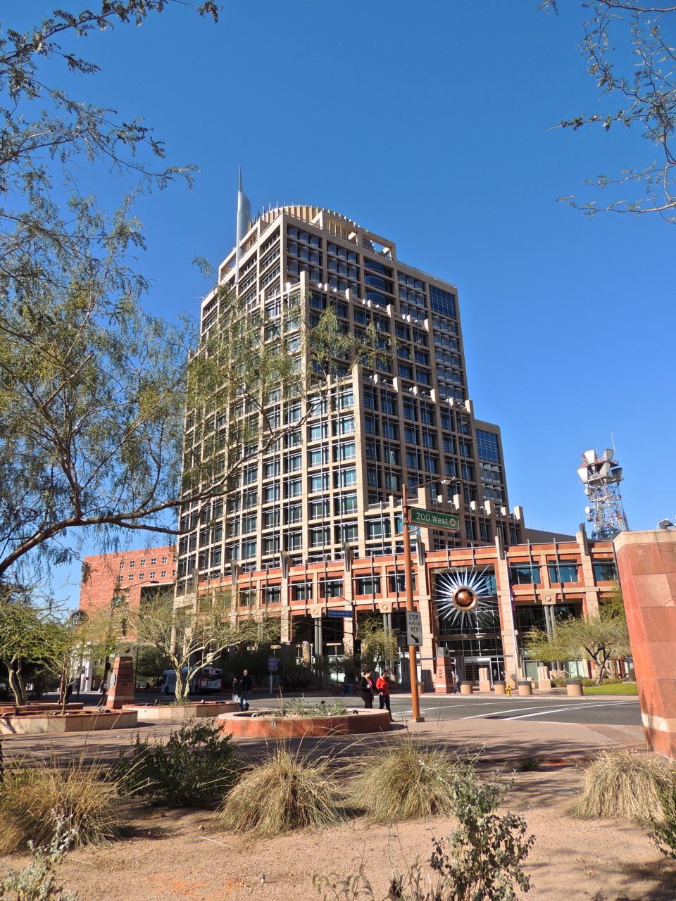 Phoenix Daily Photo: Huge Star