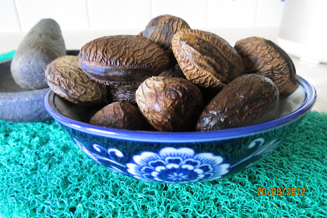 JENCOOKS: TRUST NEEDED TO EAT AYAM BUAH KELUAK