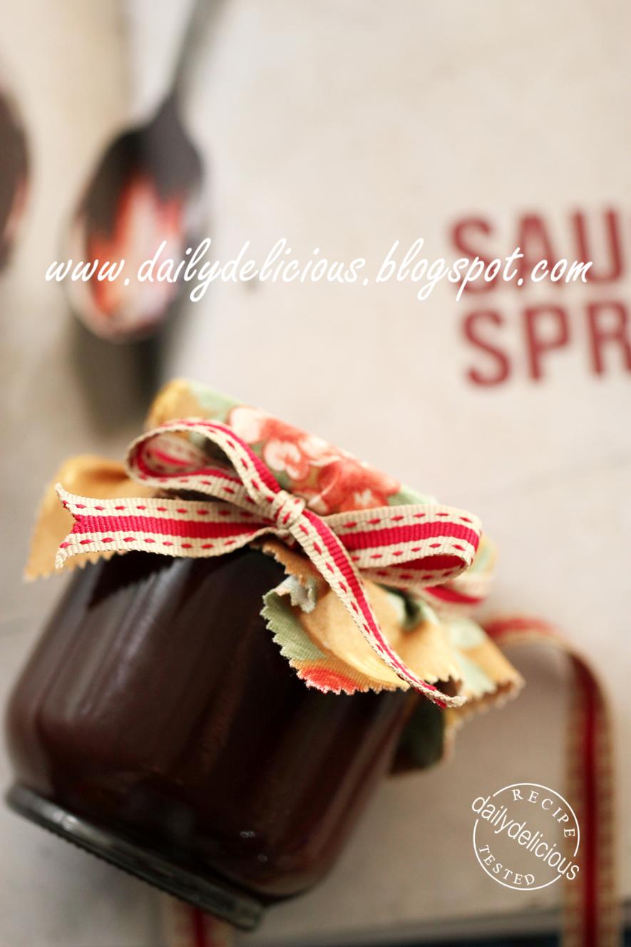 dailydelicious: Chocolate Spread: Delicious gift from your kitchen.
