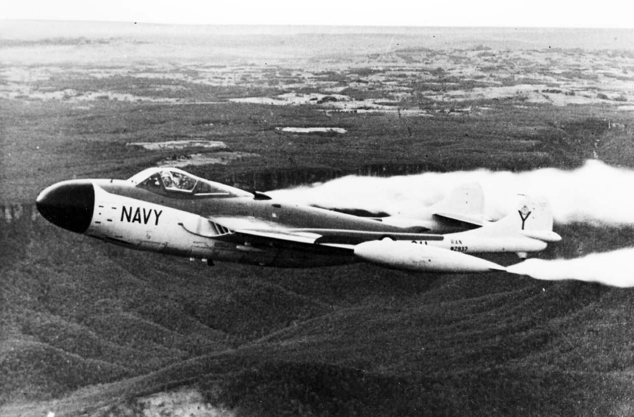 nhungdoicanh: de Havilland Sea Venom