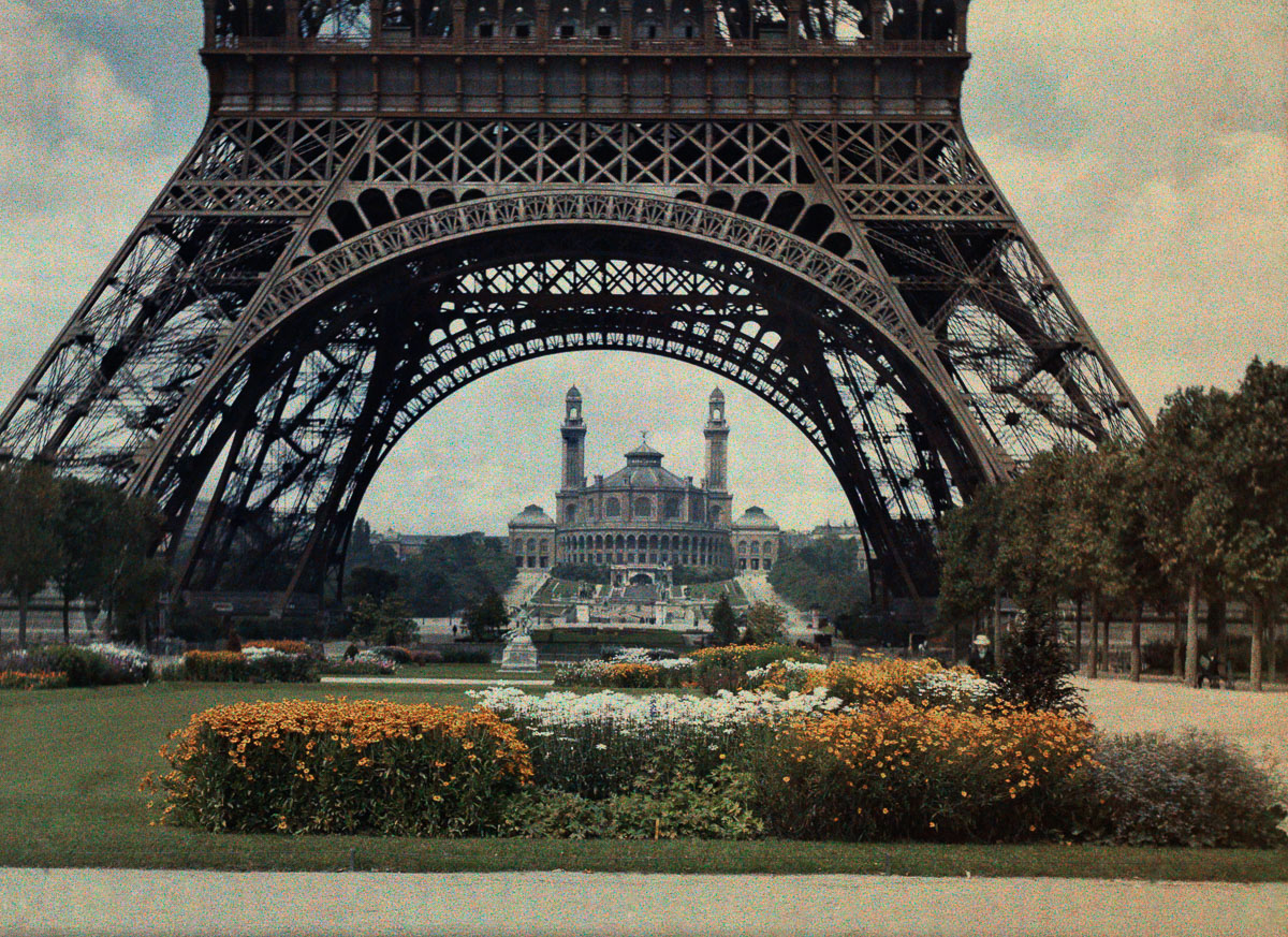 30 Stunning Color Photographs of Paris in 1923 ~ Vintage Everyday