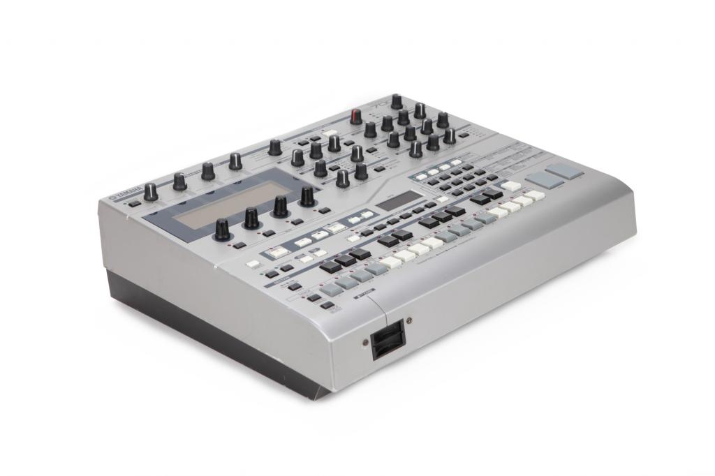 MATRIXSYNTH-B: Yamaha RS-7000