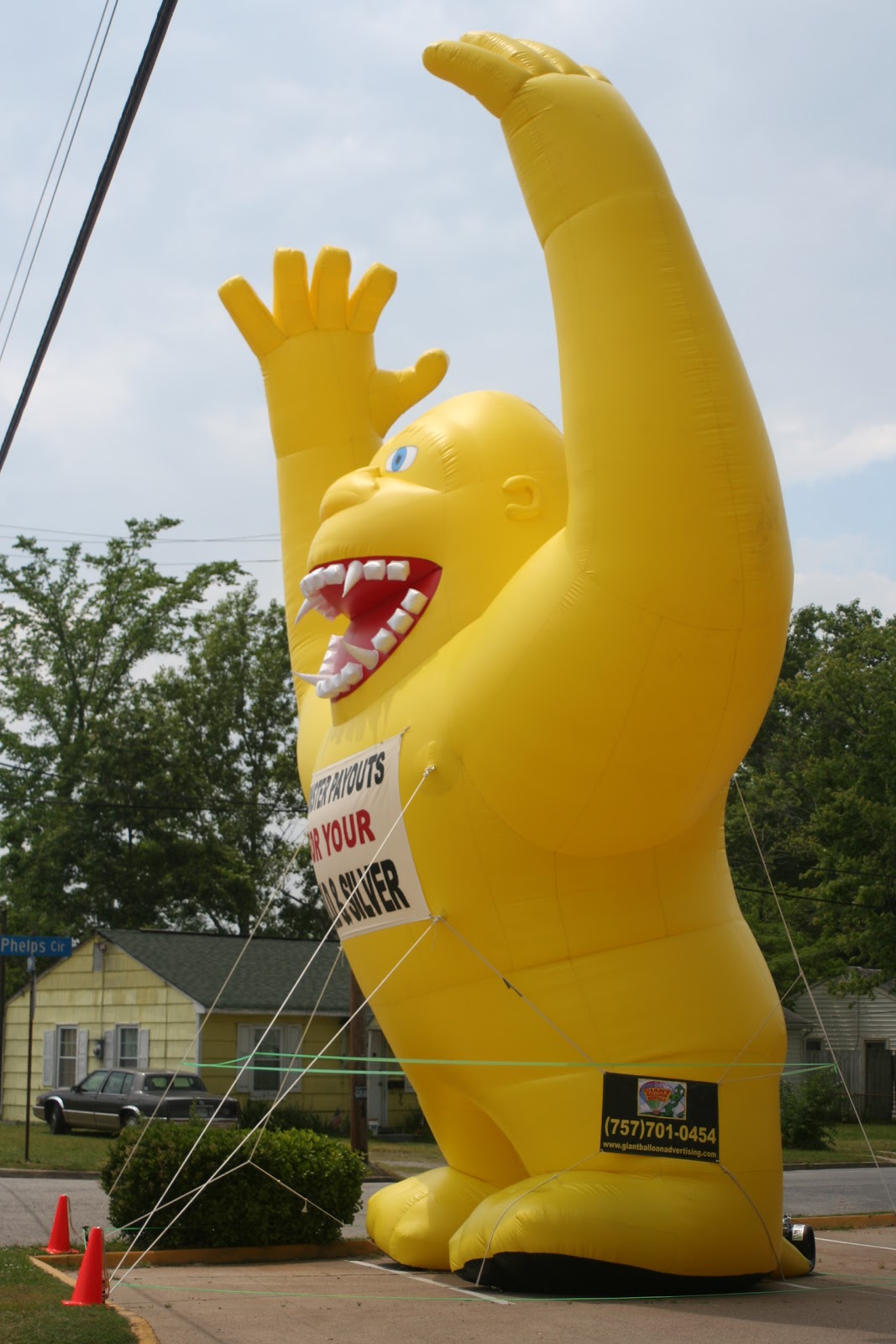 Brits in the USA: On big, yellow inflatable things