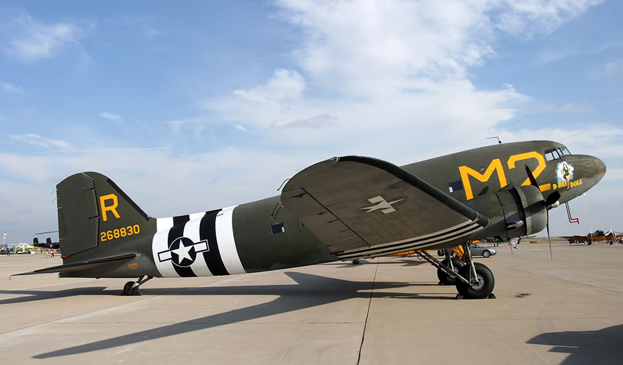nhungdoicanh: Douglas C-53D Skytrooper