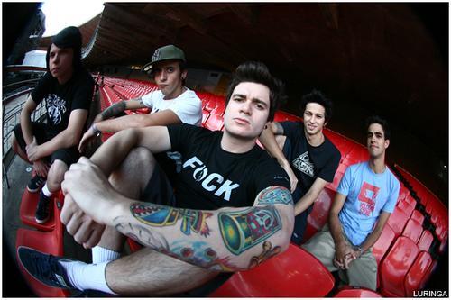 Frequência Rock: Strike Lança clipe da musica "Até o Fim"