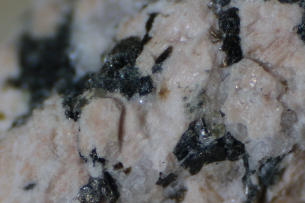 Practical Microscopy: Granites from Vulcan Material Company Kennesaw ...
