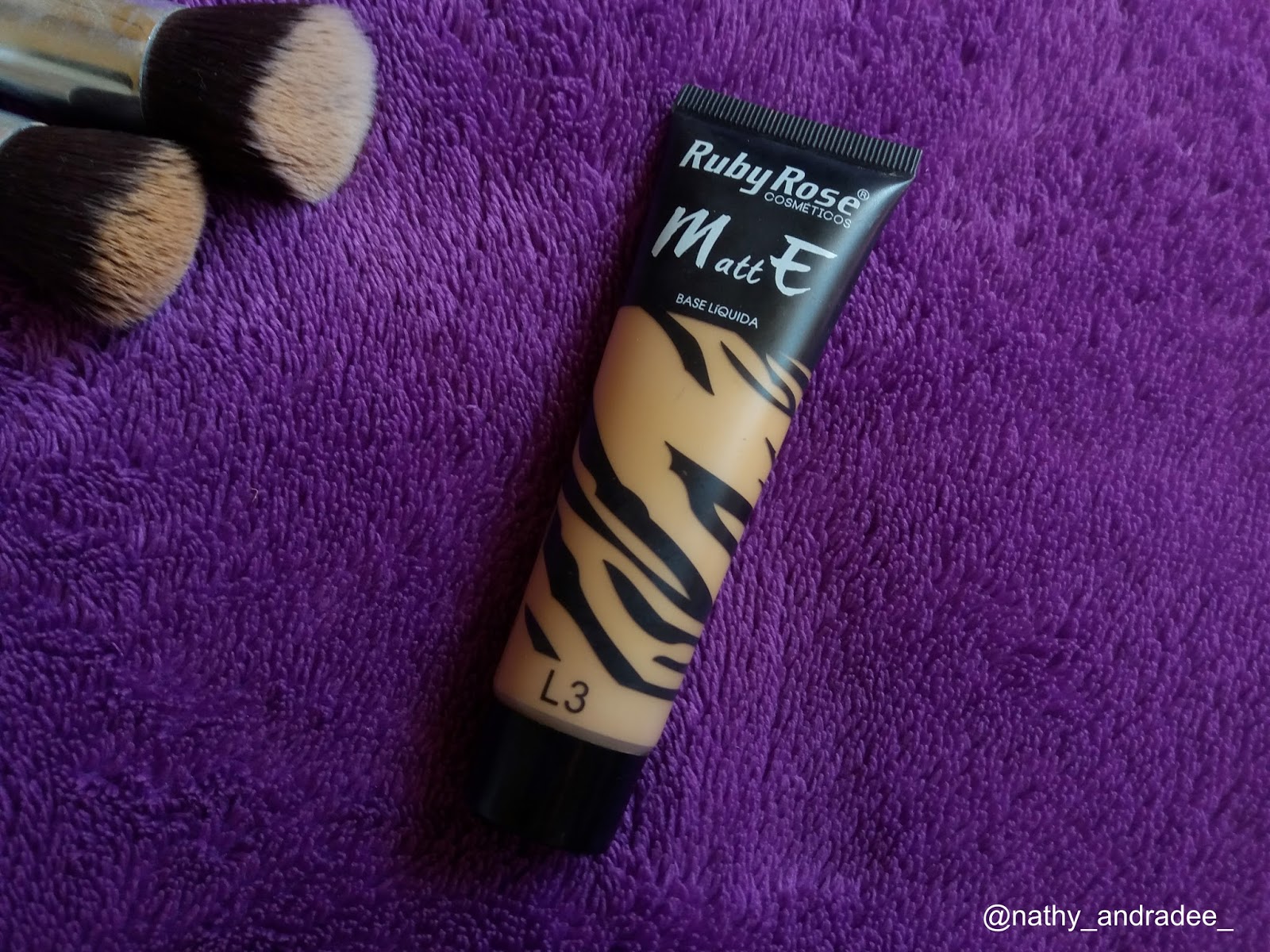 Resenha Da Base Ruby Rose Matte - Nathy Andrade