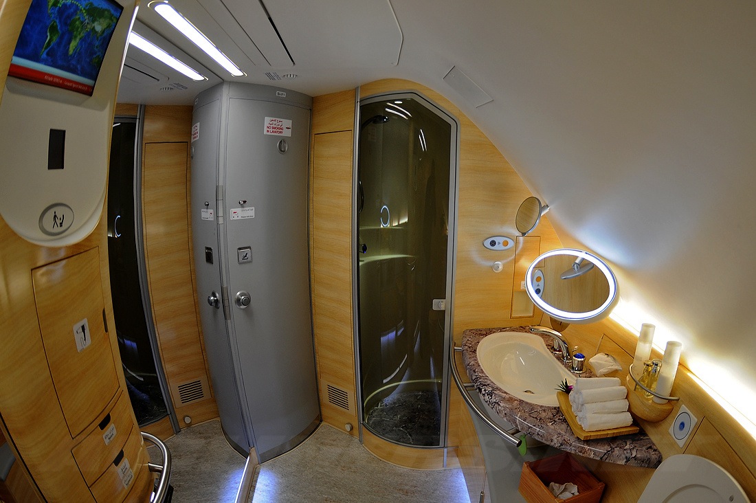 Emirates A380 airbus images