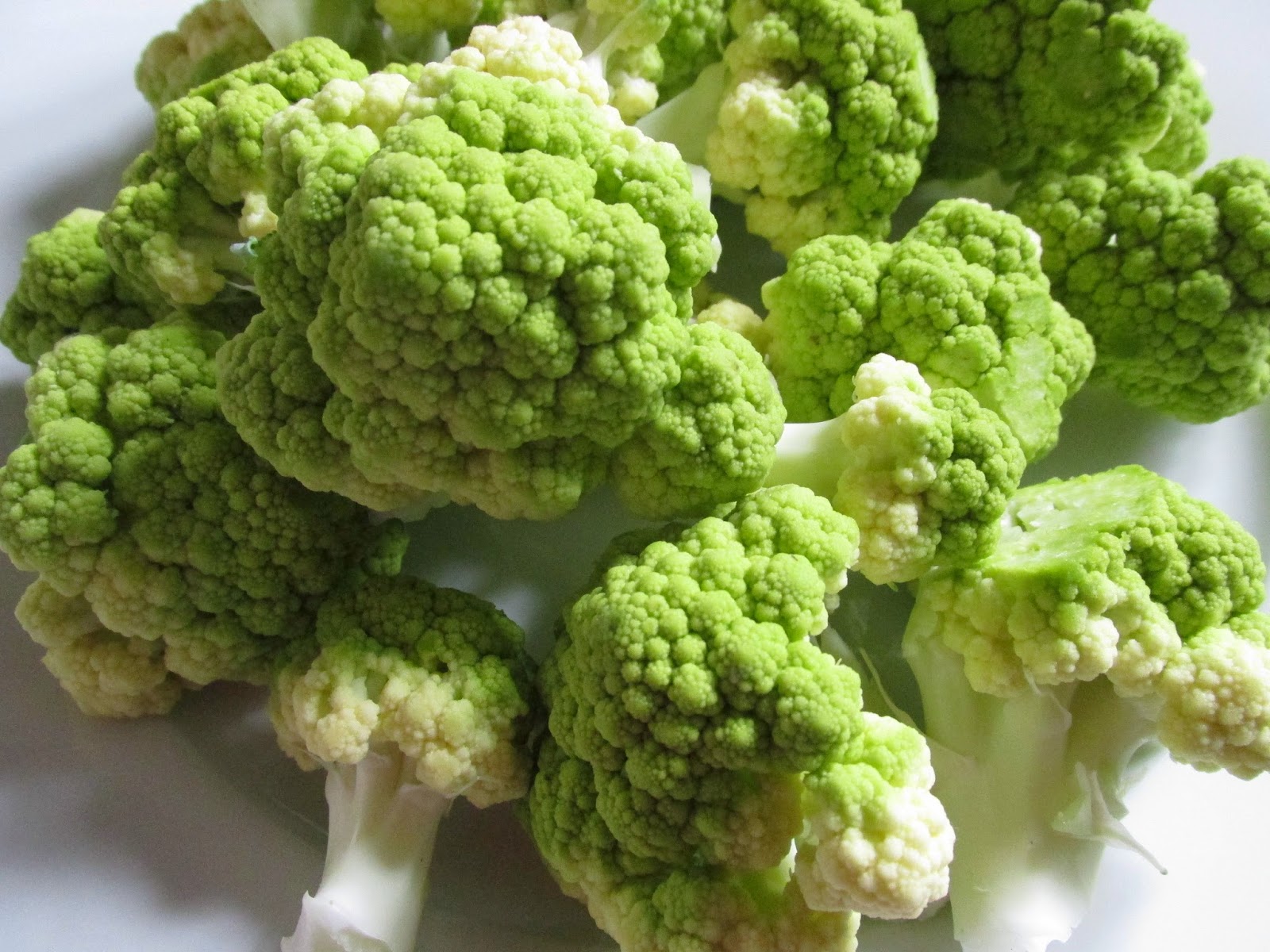 Lisa Pardo Kitchen : Green Cauliflower for St. Patrick's day (or any day)