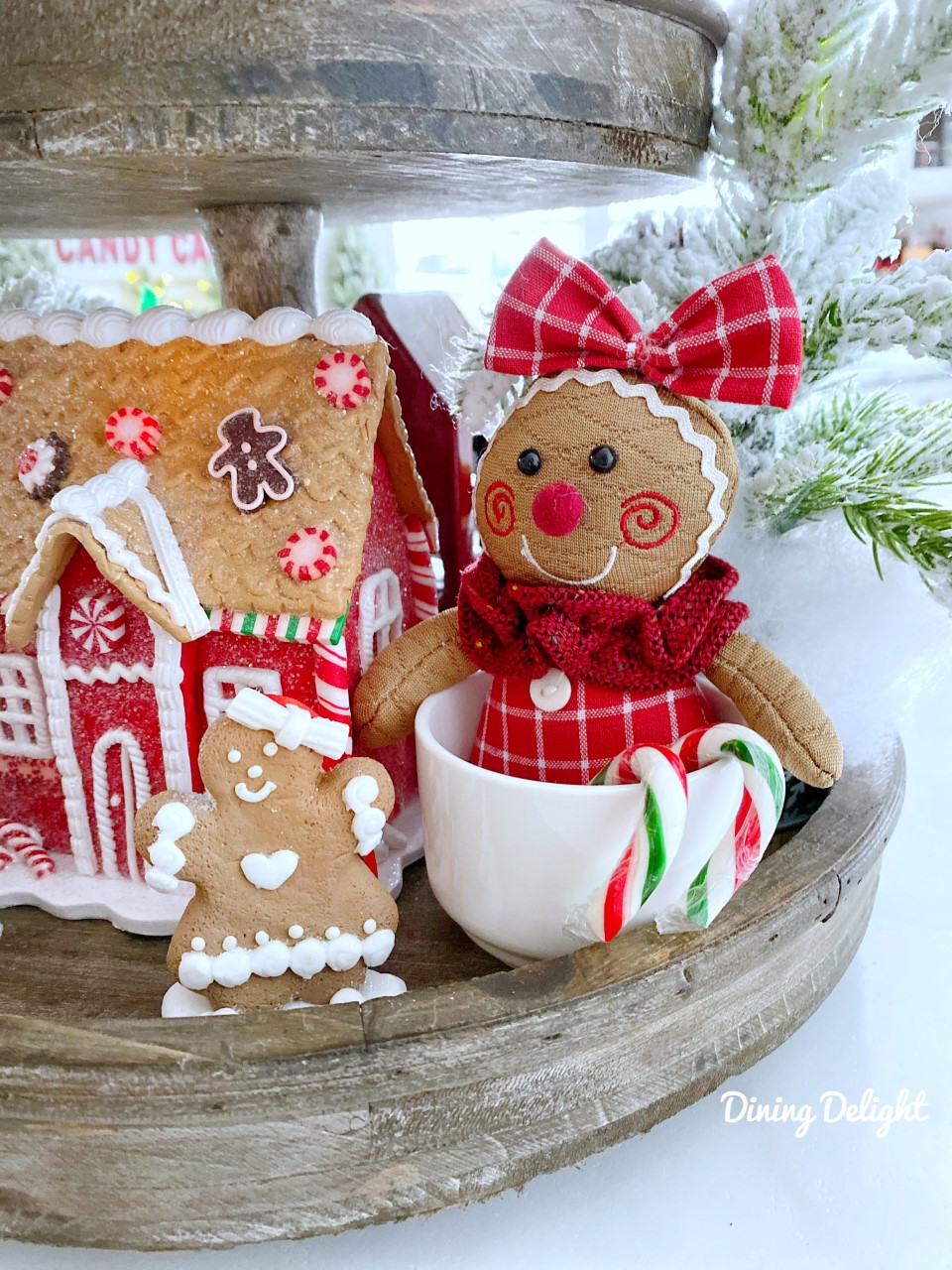 Dining Delight: Gingerbread Themed Tiered Tray