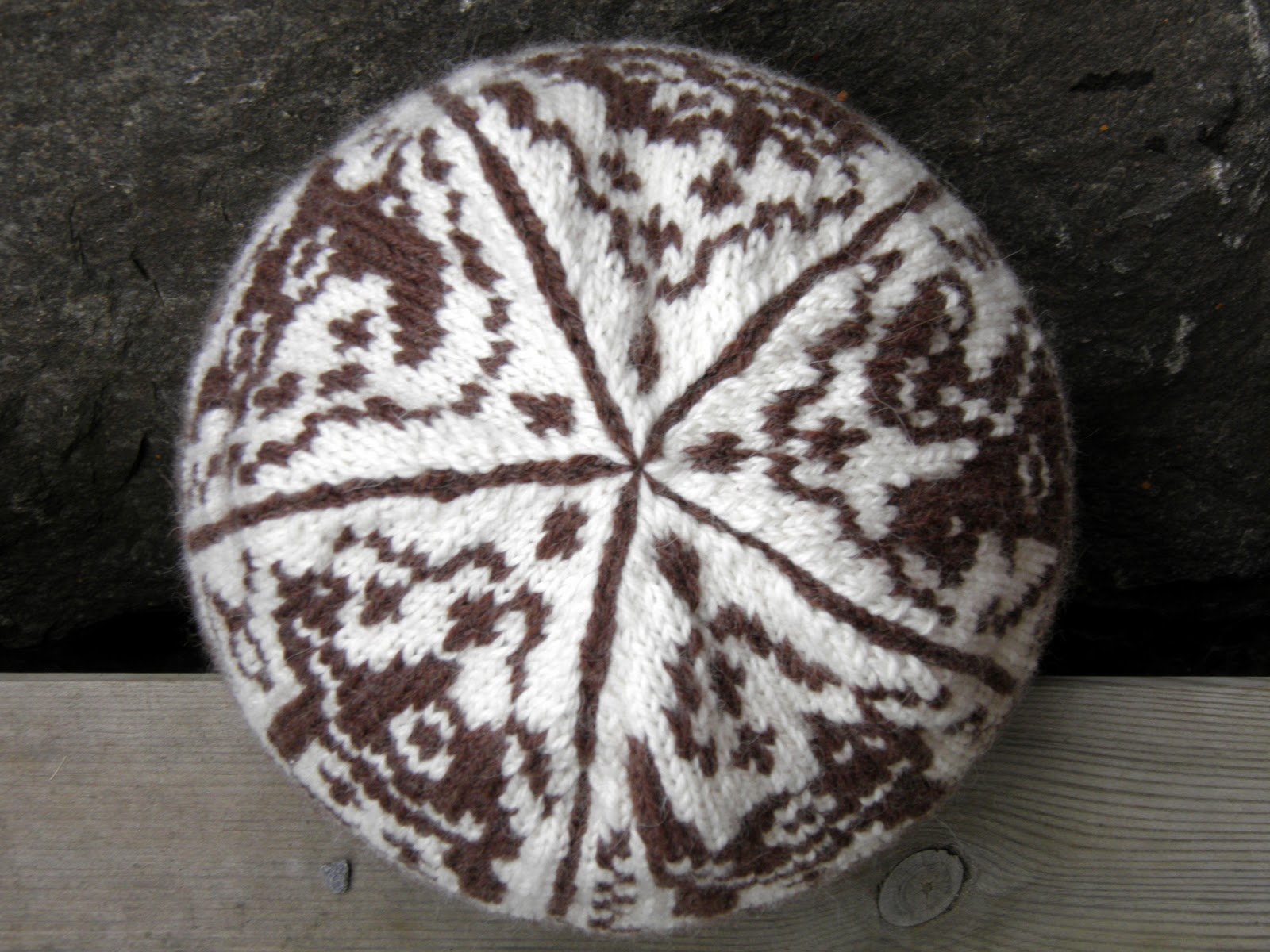 torirot's stitches: Ginger bread hat