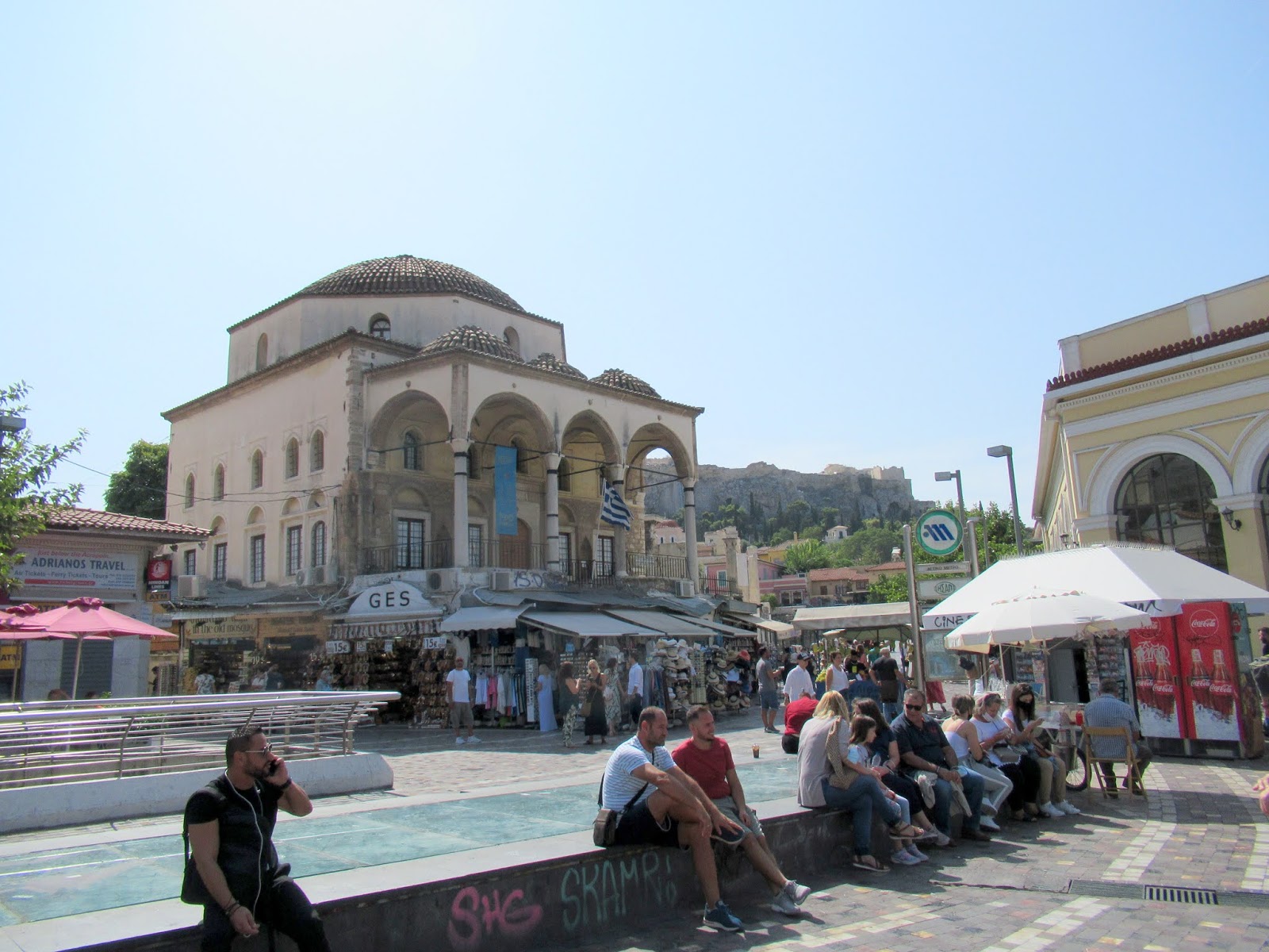 A Place Called Space: A wander around Plaka