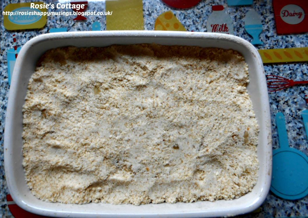 Rosie's Cottage: Let's Bake Some Apple Crumble!