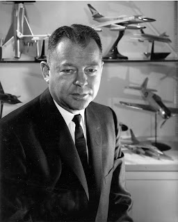 Test & Research Pilots, Flight Test Engineers: Frank W.Davis 1914-2001
