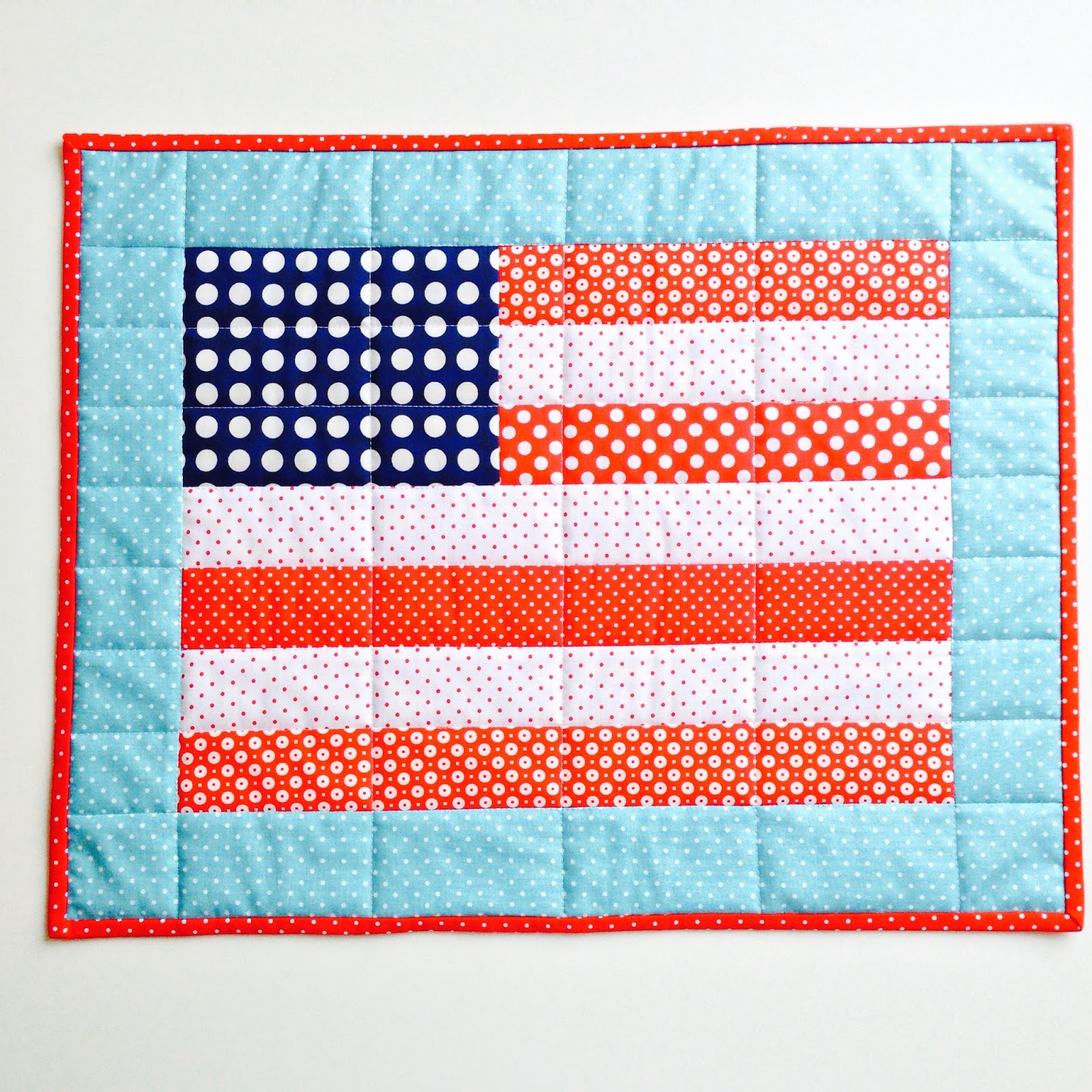 .: Patriotic Sewing - American Flag Mini Quilt
