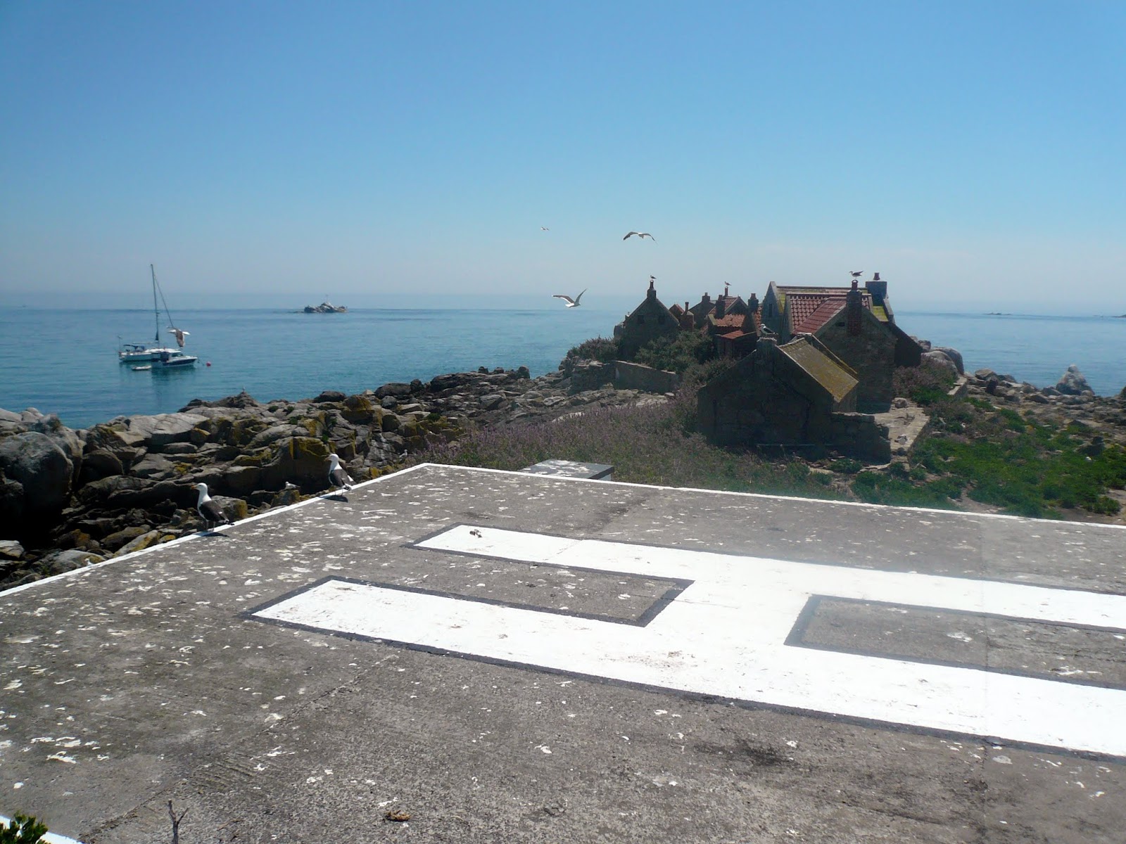 VOILE et REGATE, Karibario & ses amis, A 40, Sun Odyssée 40, Chausey ...