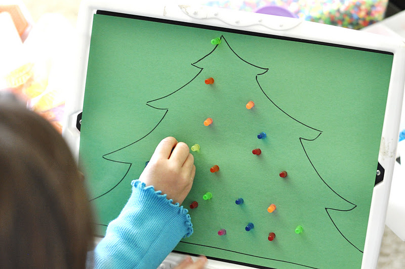 5 Minute Activity: Light-Up Christmas Tree - Kids Activities | Saving ...