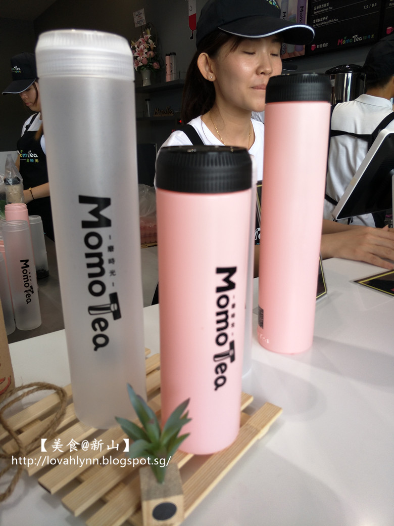 Ah Lynn的小小部落格: 【美食@新山】瓶子奶茶在磨時光 MoMo Tea @ Mount Austin