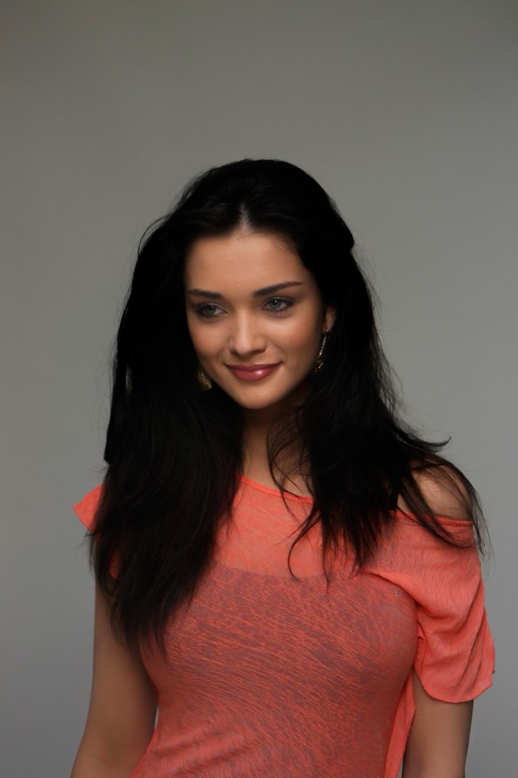 Amy Jackson Model HD Wallpapers
